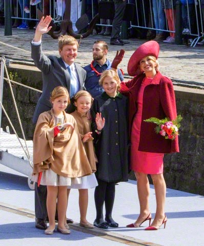 Royal Family Around the World: Dutch Royal Family Attends King's Day ...